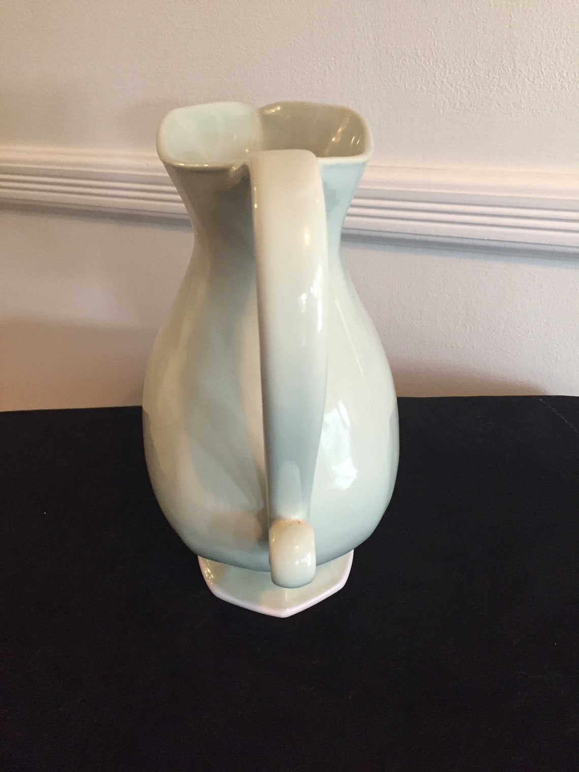 Large Vintage Juliska Octavia Pitcher in Cucumber With White Trim ...