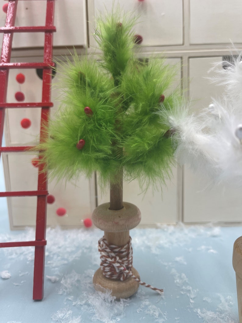 Handmade Feather Tree, Green Miniature X-mas Tree, Tabletop Christmas ...
