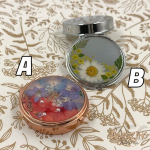 Round Pressed Flowers Jewelry Box Birth Control Pill Box Cute Pill ...