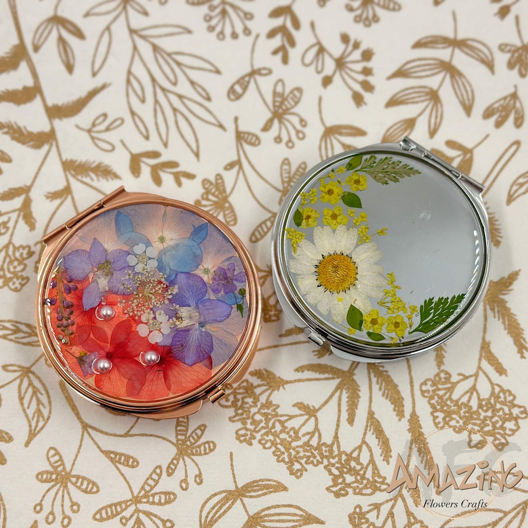 Round Pressed Flowers Jewelry Box Birth Control Pill Box Cute Pill ...