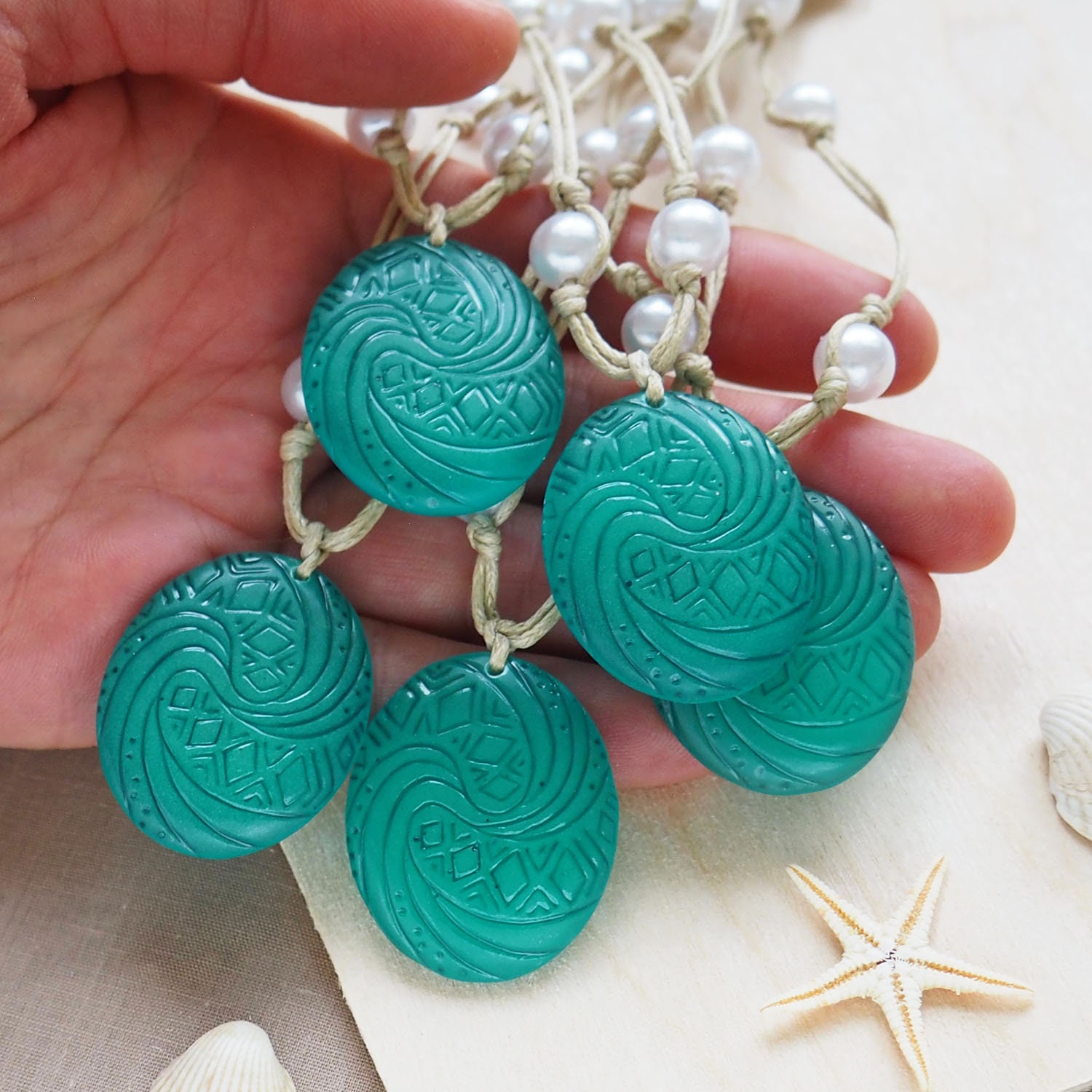 Moana Necklace Glow in the Dark / Luminous Heart of Te Fiti Pendant ...