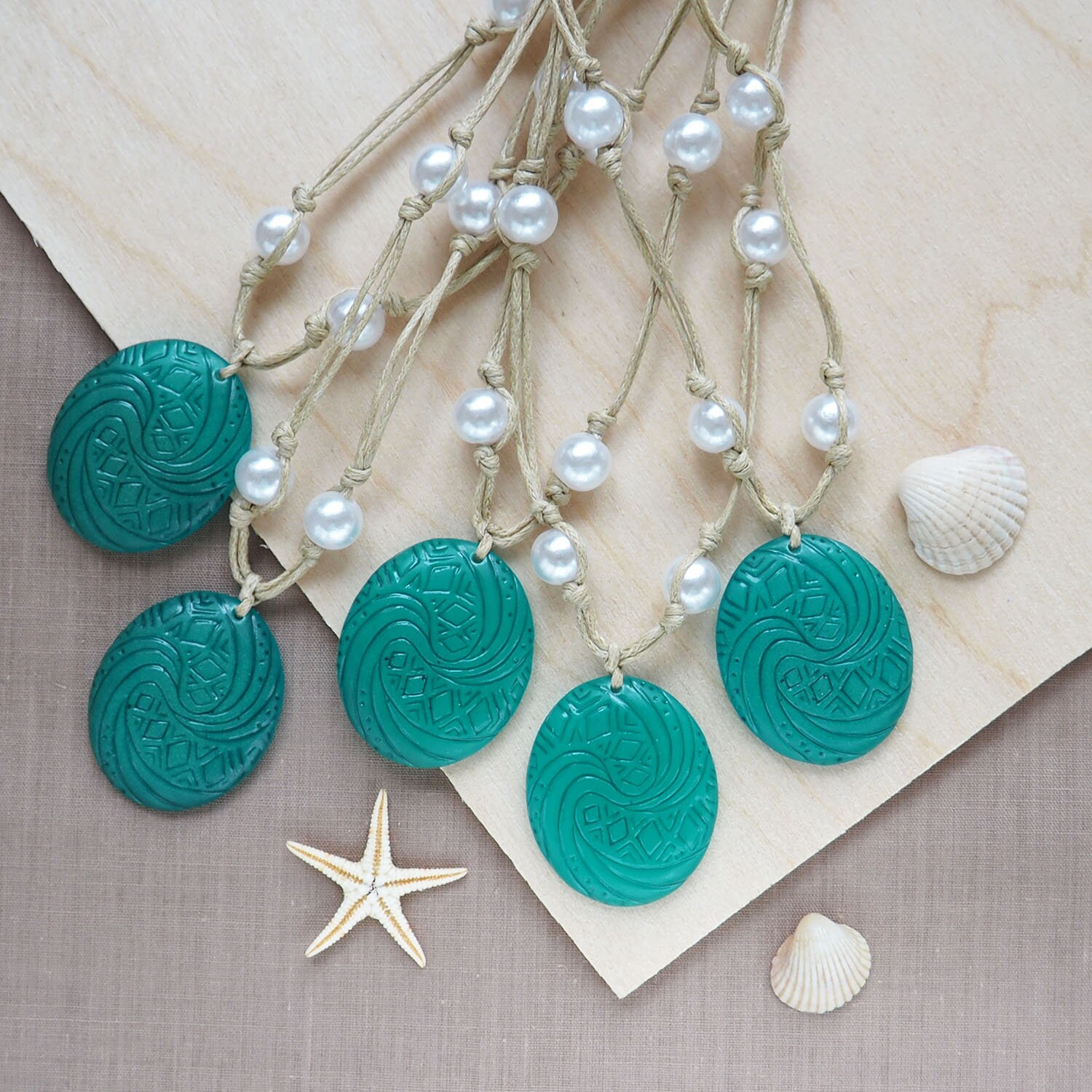 Moana Necklace Glow in the Dark / Luminous Heart of Te Fiti Pendant ...