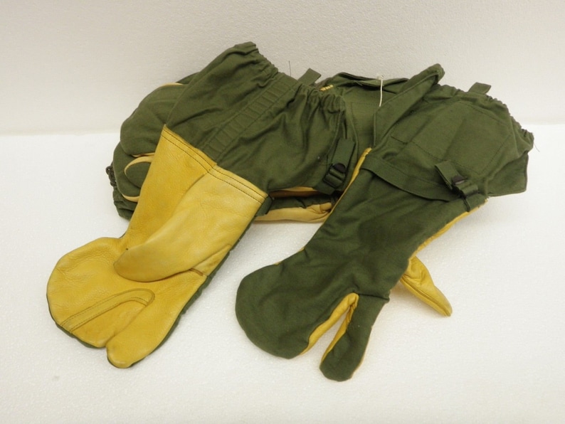 U.S. Military Cold Weather Trigger Finger Mittens With Liner - Size ...