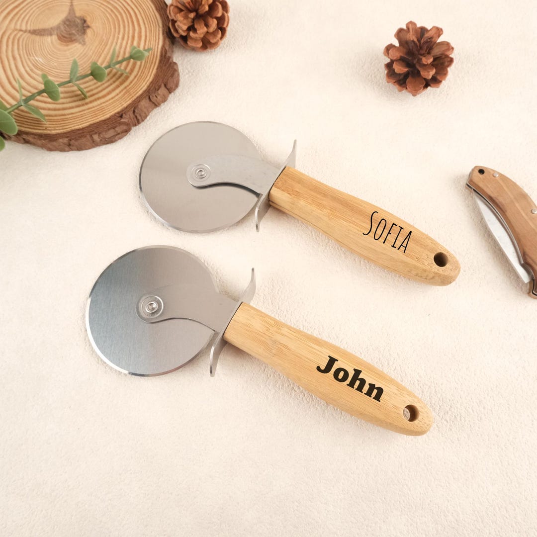 Custom Engraved Pizza Cutter, Personalized Pizza Slicer, Wooden Handle ...