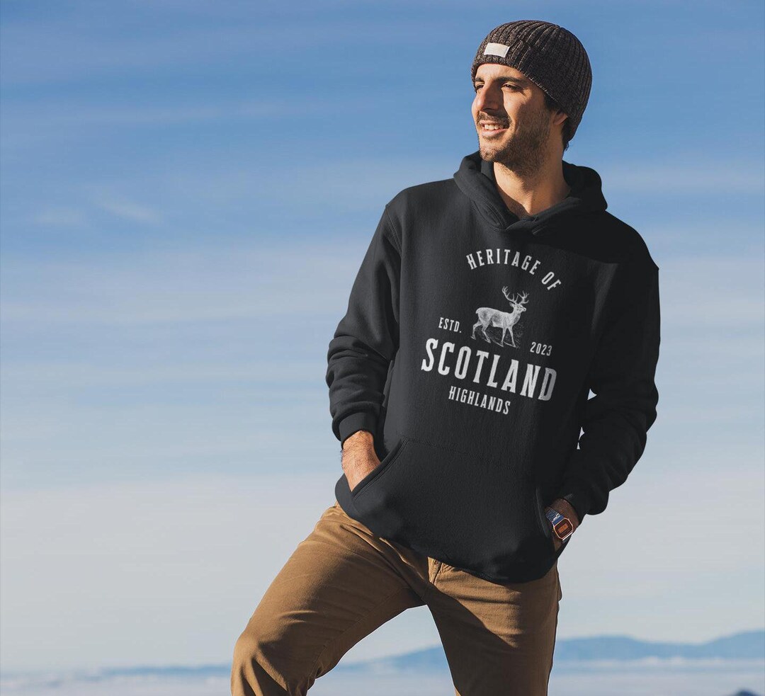 Scottish Deer Hoodie Unisex Scotland Souvenir Sweatshirt Cozy Travel ...