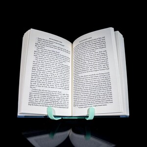 Minimalist 3D Printed Book Stand – Portable Hands-free Reading Holder ...