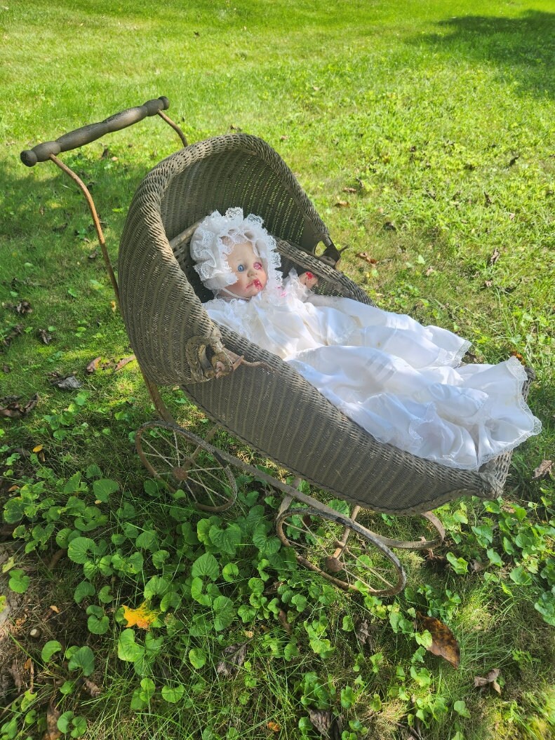 Creepy Porcelain Horror Doll, Gothic Home Decor, Vampire - Etsy