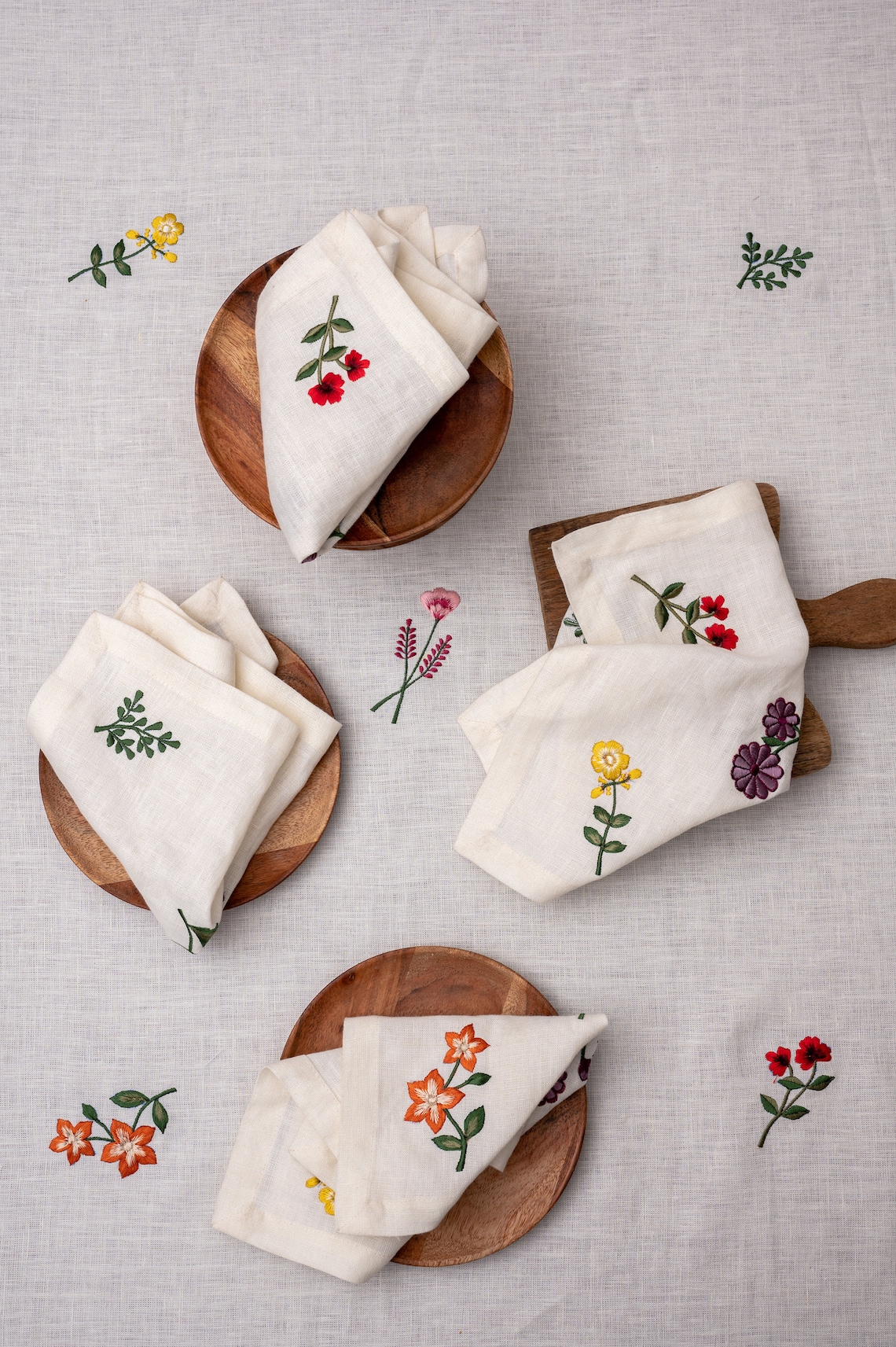 Floral Embroidered Napkins Linen Napkins Floral Linen Cocktail - Etsy