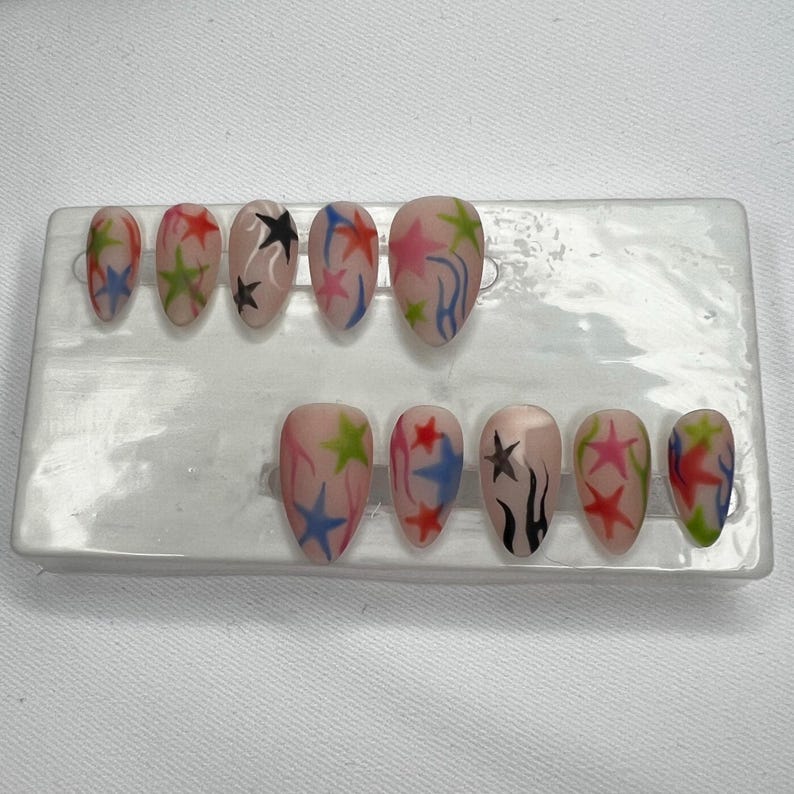 Press-on Nails: Glow-in-dark, Color-changing Stars (custom Fit) - Etsy