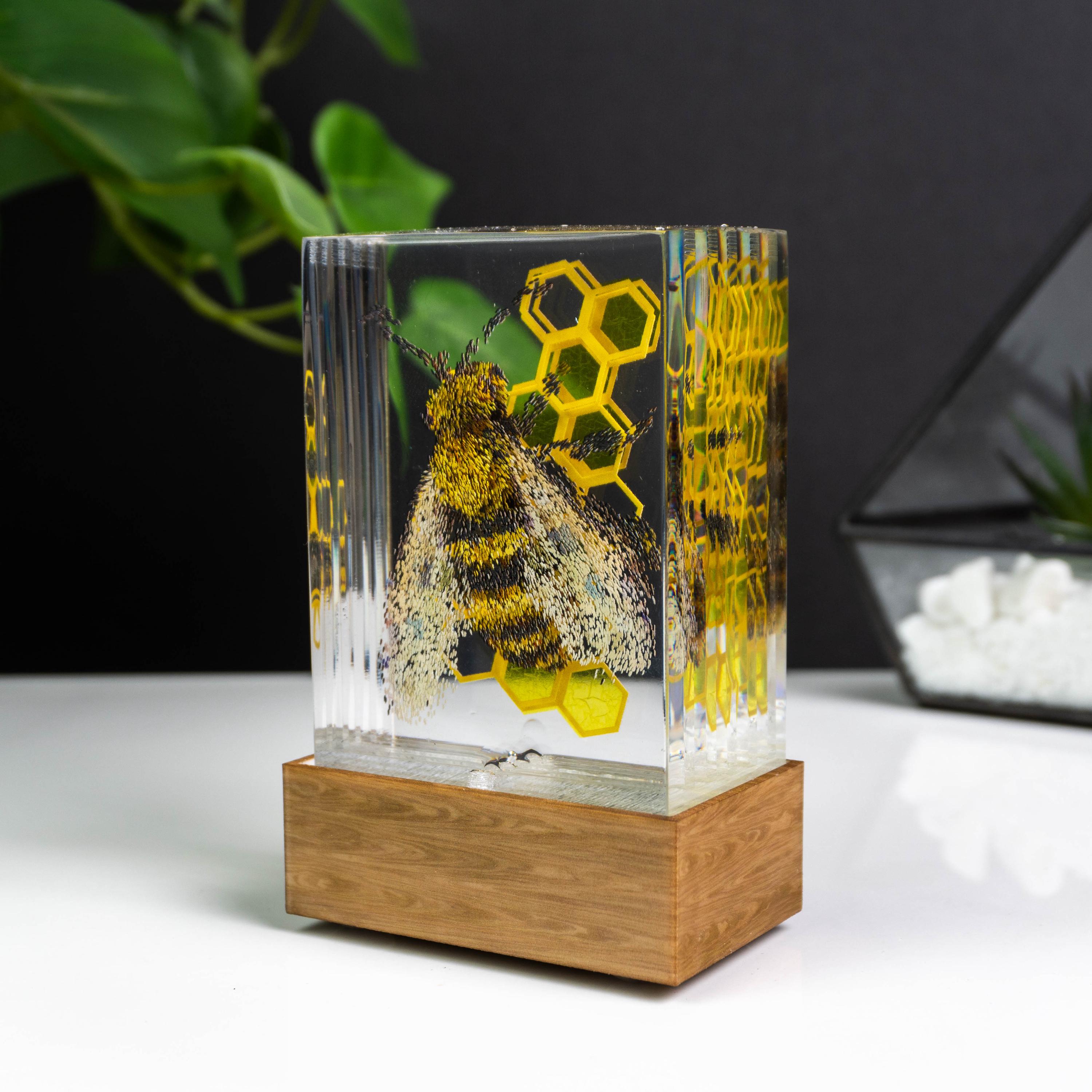 Honey Bee Resin Lamp for Bee Keepers - Unique Bug Desk Sculpture - Etsy