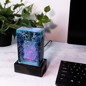 Jellyfish Swarm Resin Desk Light Underwater Epoxy Lamp Scuba ...