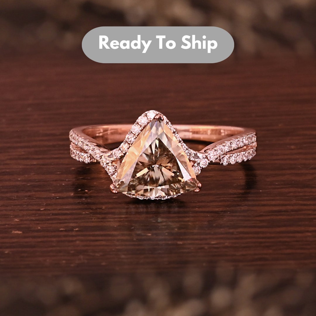 2.25 CT Green Trilliant Cut Moissanite Engagement Ring/ 10K Solid Gold ...