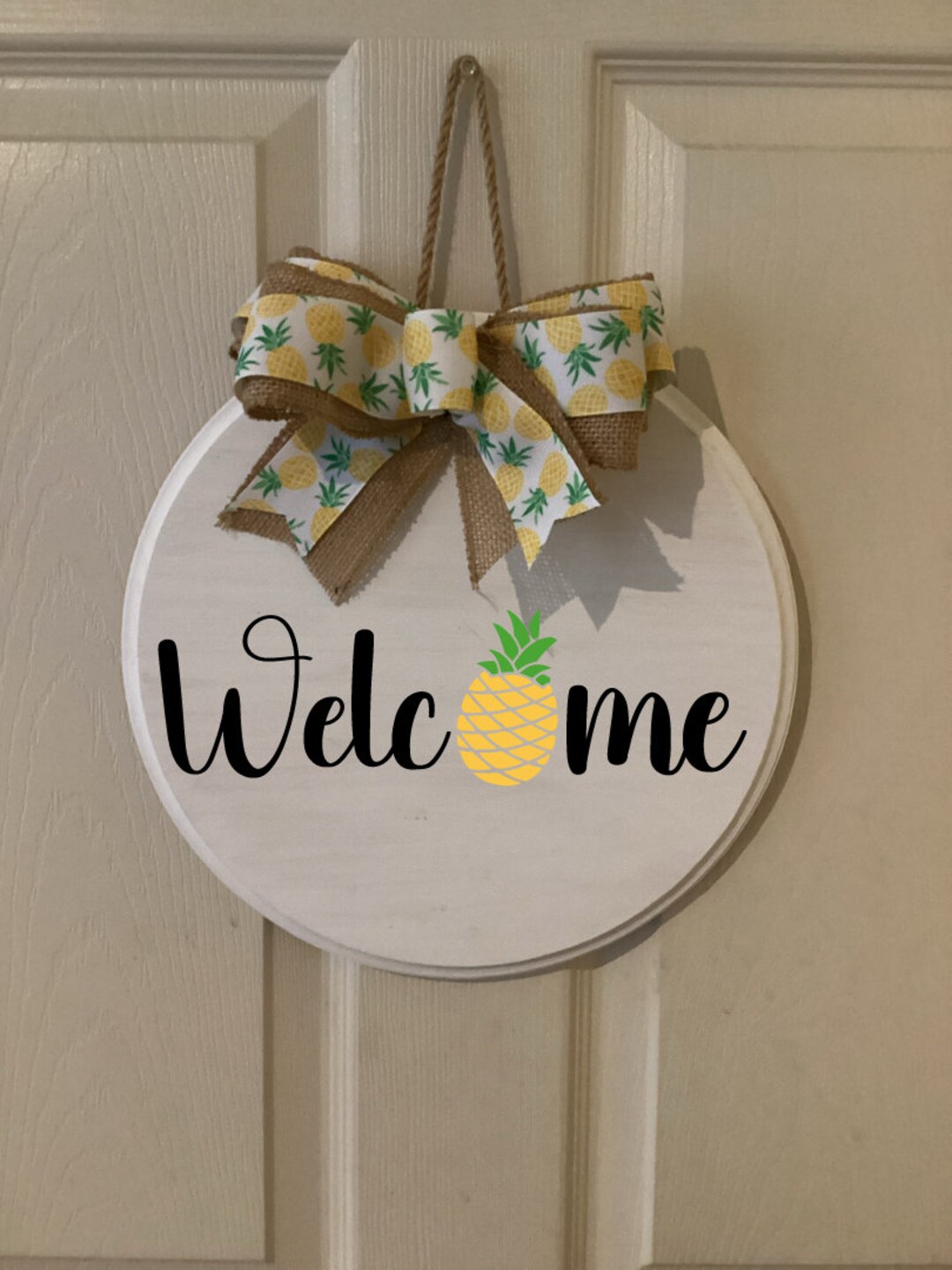 Pineapple Welcome Sign Door Hanger. Round Wood Welcome Sign With ...