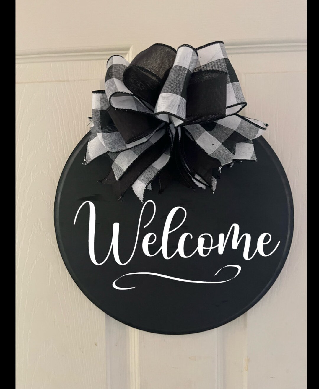 Simple Welcome Sign. Entry Way Decor. Black and White Wreath With Large ...