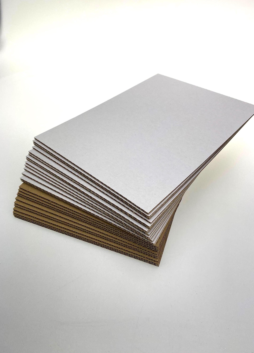 25 Pcs White / Brown A4 Corrugated Packing Cardboard Sheets - B - Flute ...