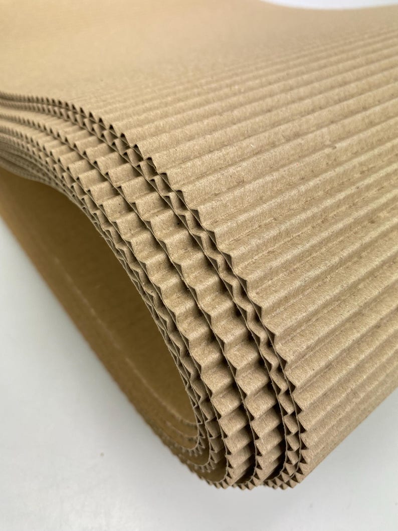 8 Open B-flute Sheets Brown /brown 11,8 Inch X 49 Inch (30 Cm X 1,25 M ...
