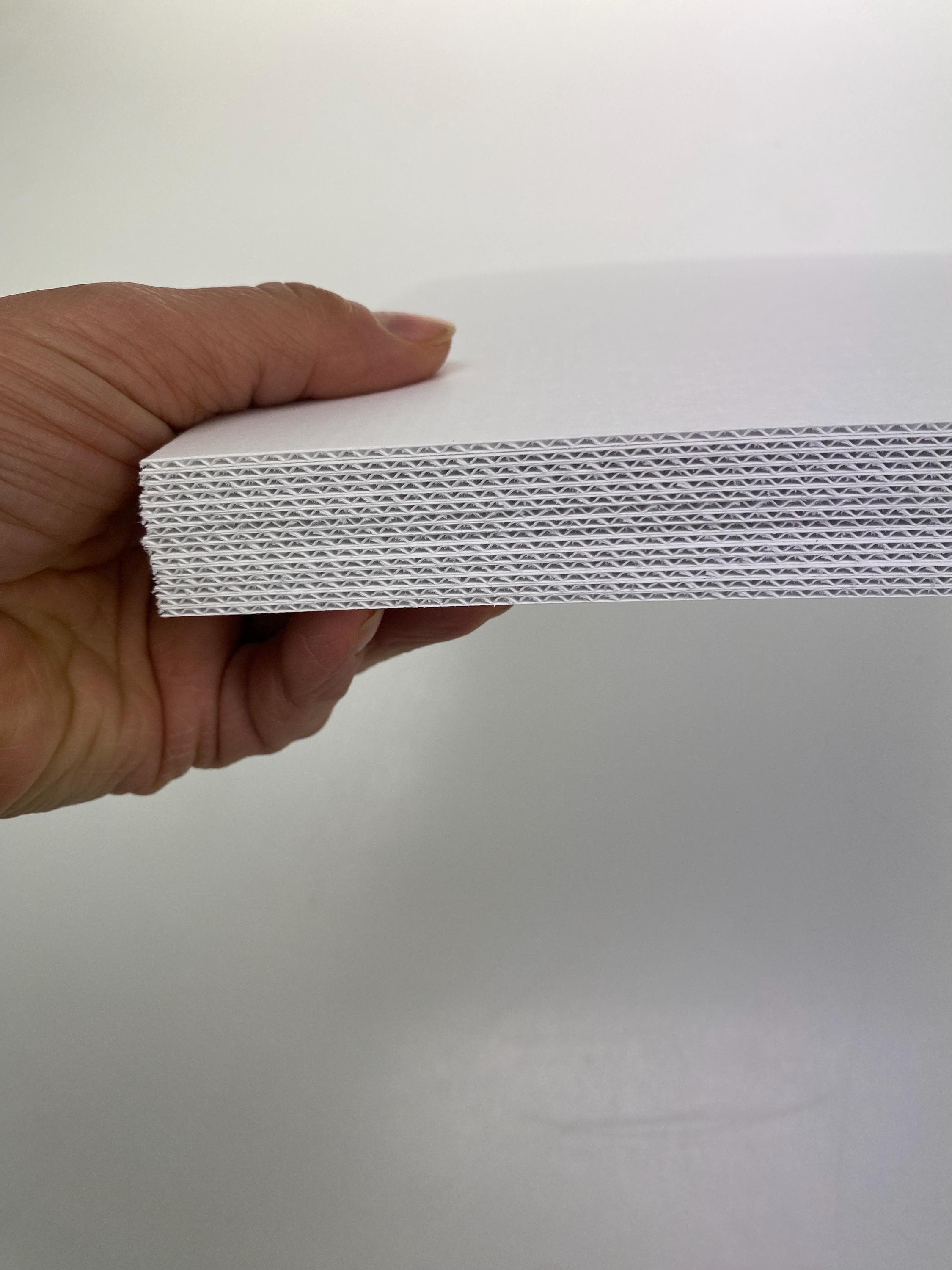 E-flute 35 X Wh/wh/white A4 Sheets - E-flute Corrugated Cardboard for ...