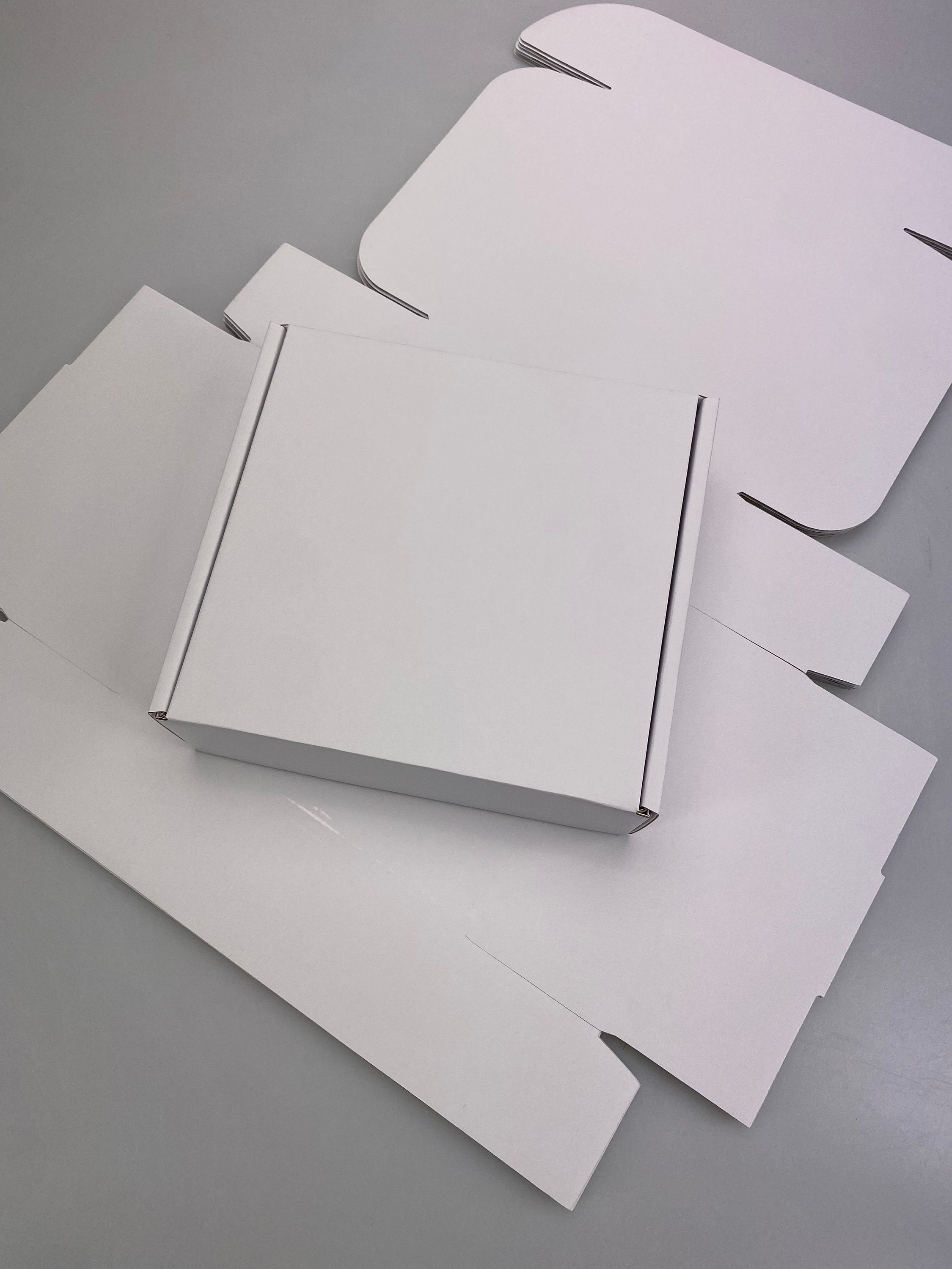 Pack of 8 Coated Corrugated Cardboard Shipping Boxes, Small Parcel ...