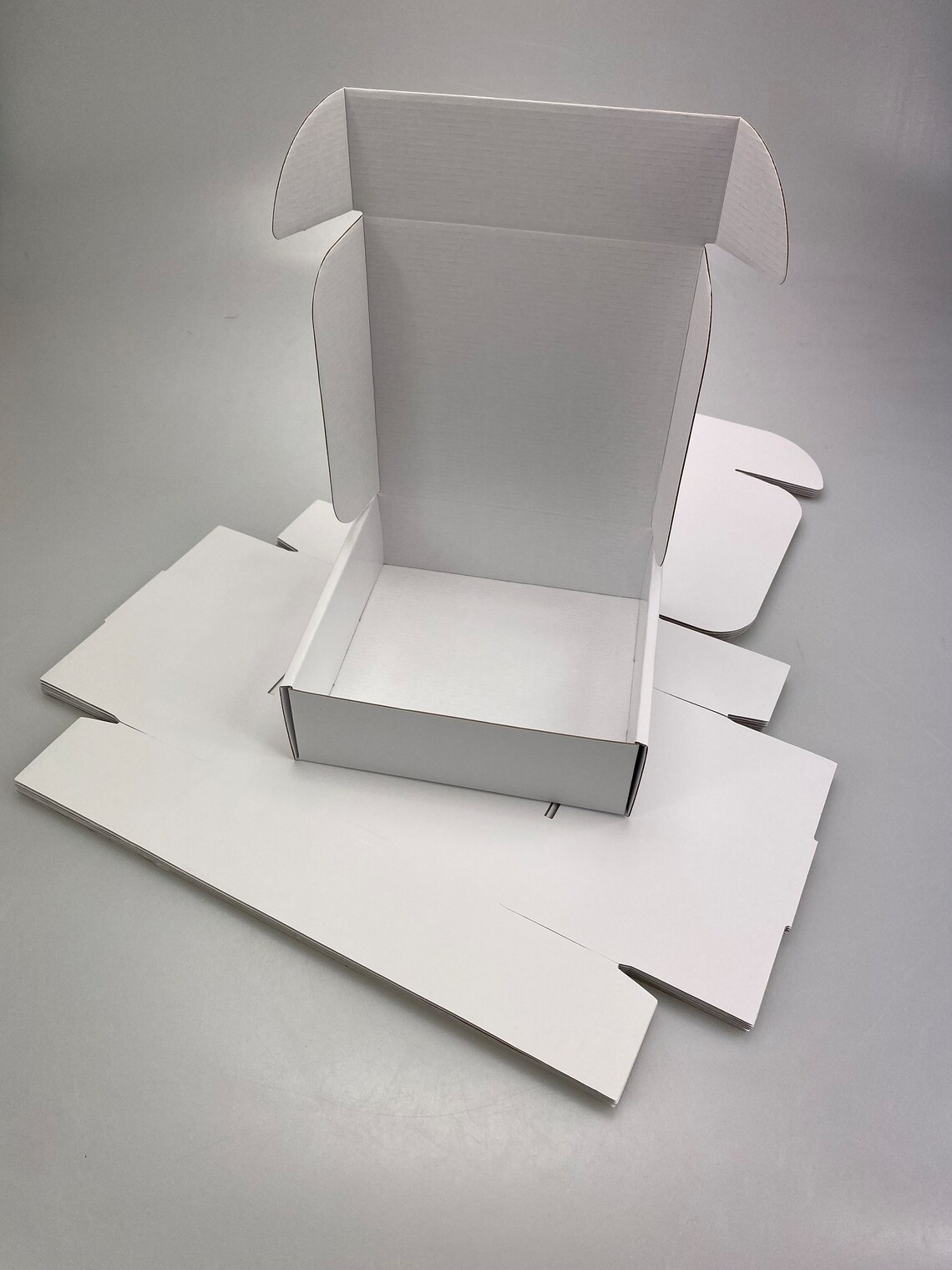 Pack of 8 Coated Corrugated Cardboard Shipping Boxes, Small Parcel ...