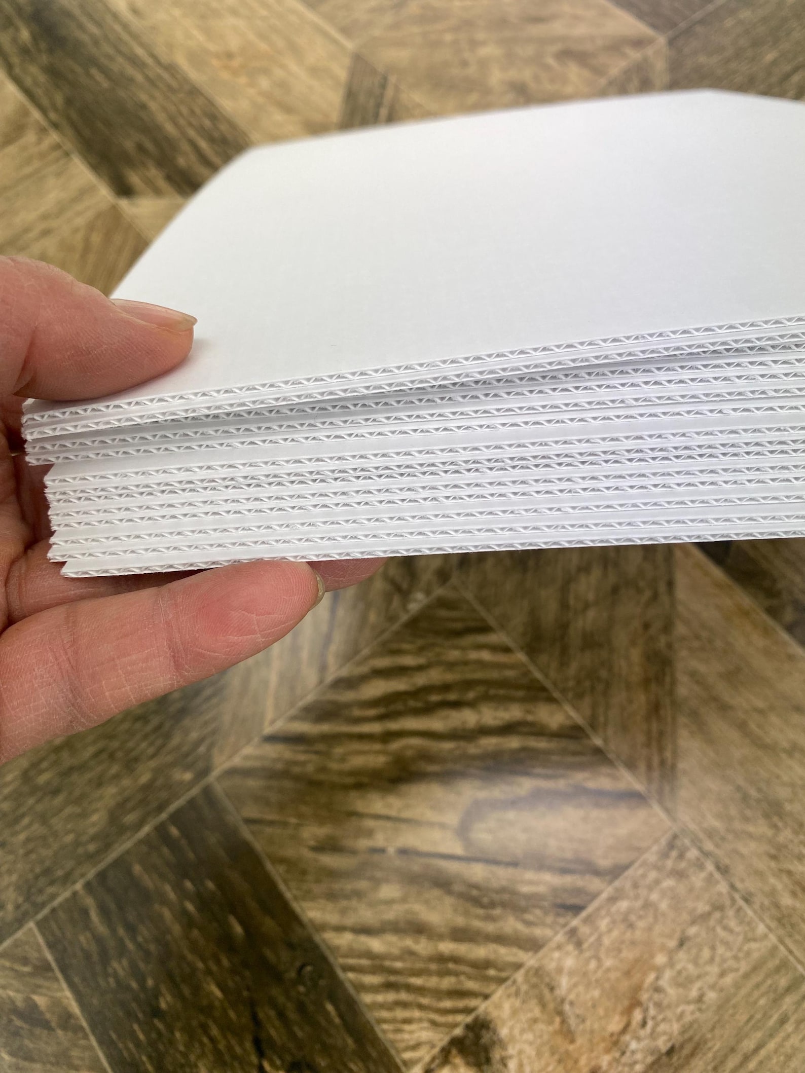 E-flute 35 X Wh/wh/white A4 Sheets - E-flute Corrugated Cardboard for ...