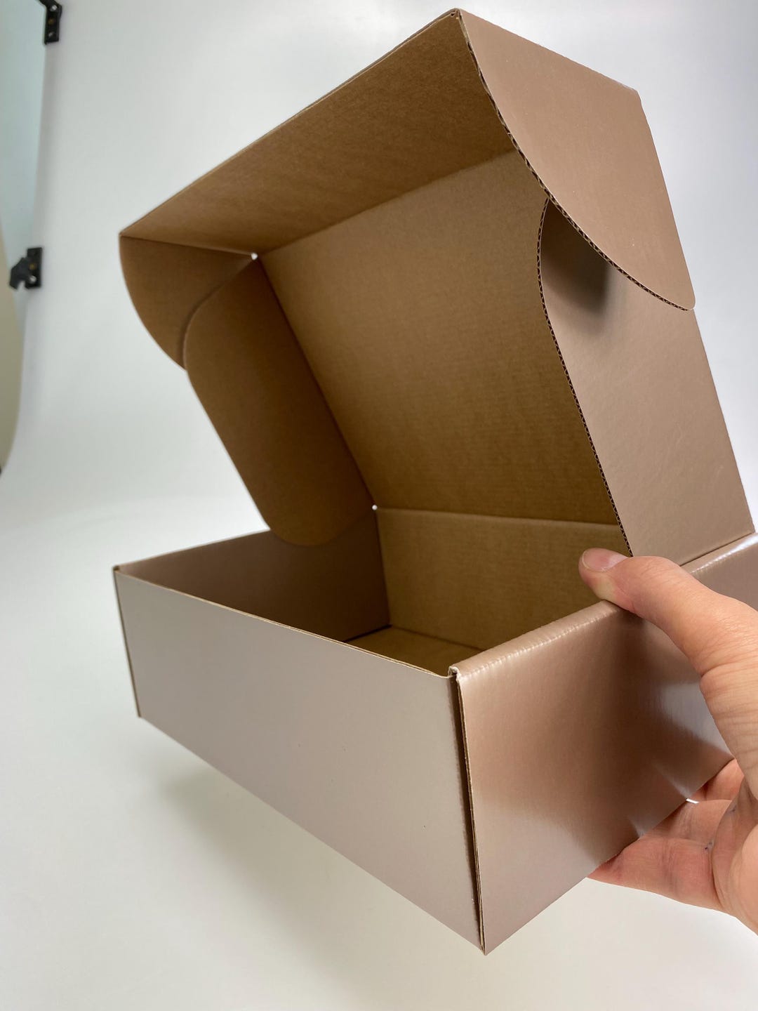 5 cajas de cartón corrugado color crema para envíos: tamaño Royal Mail ...