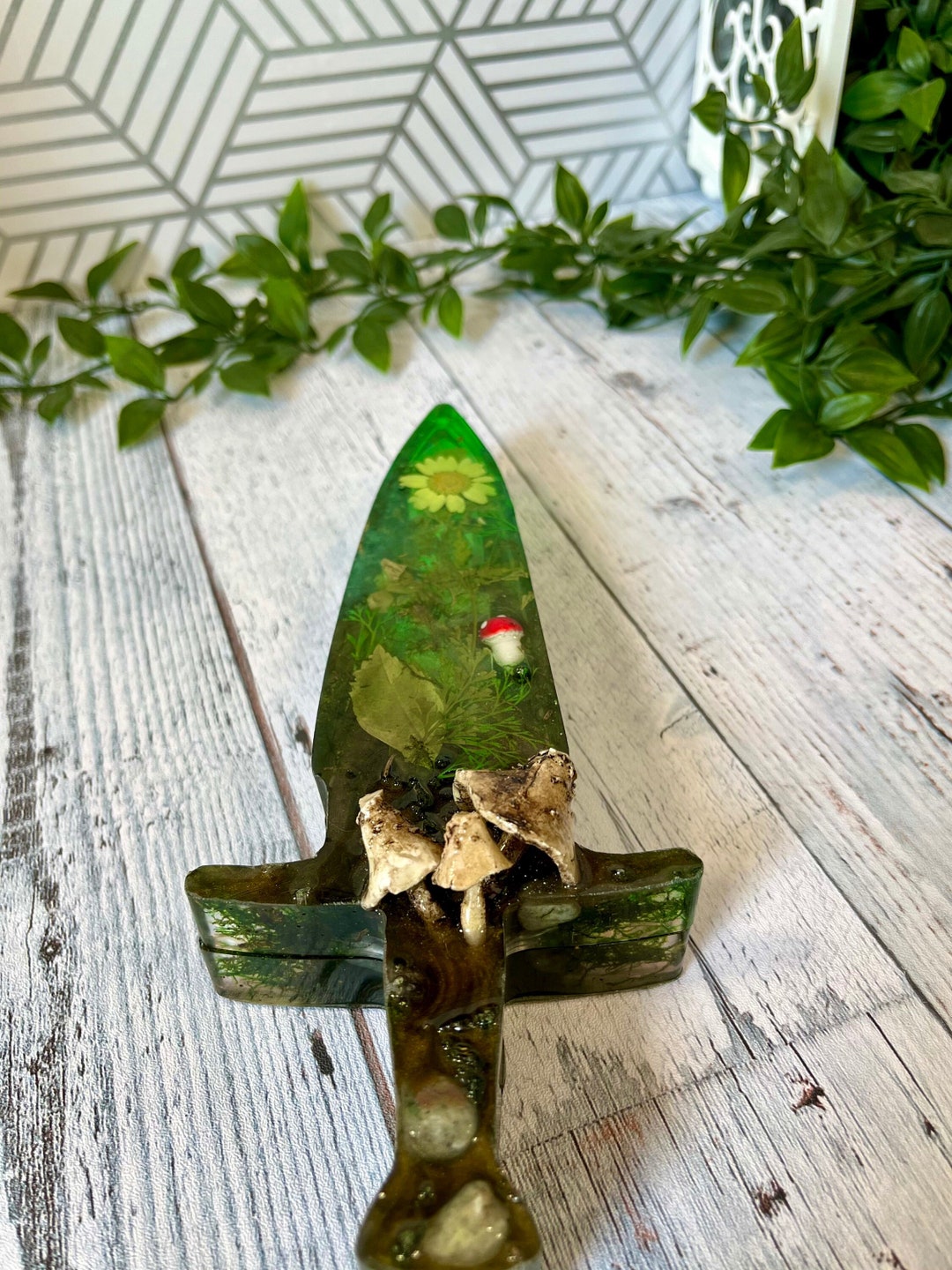 Custom Dagger Dice Case - Etsy