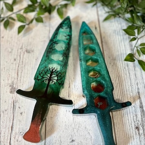 Custom Lord of the Rings Dagger Dice Vault - Etsy