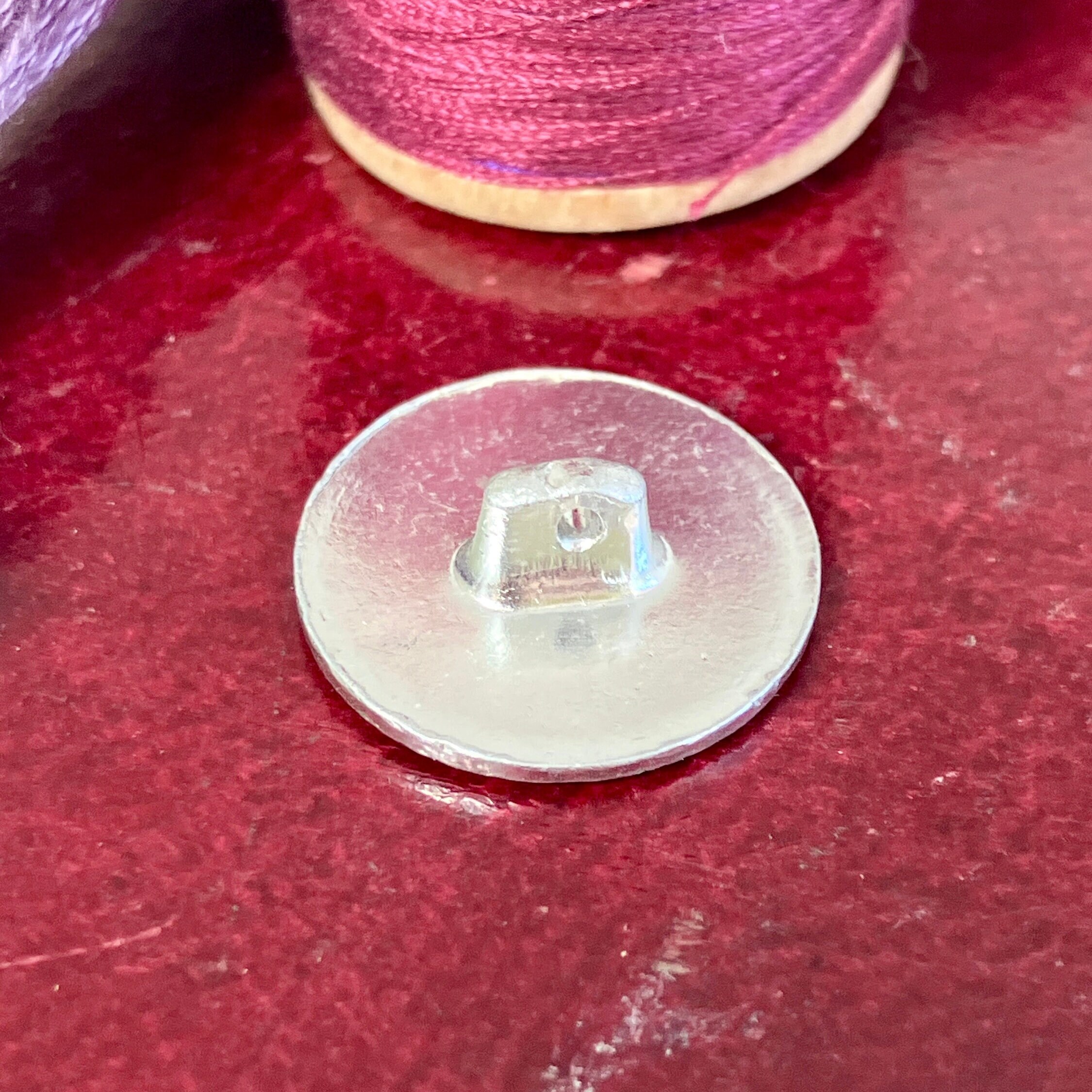 Vintage Pictorial Button, Vintage Urn Button - Etsy
