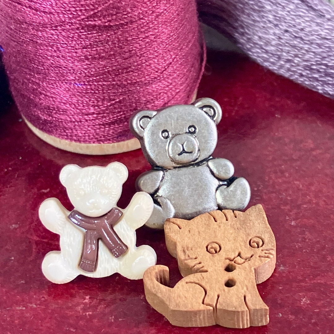 Vintage Realistic Buttons Bears Goofy Buttons Cat - Etsy