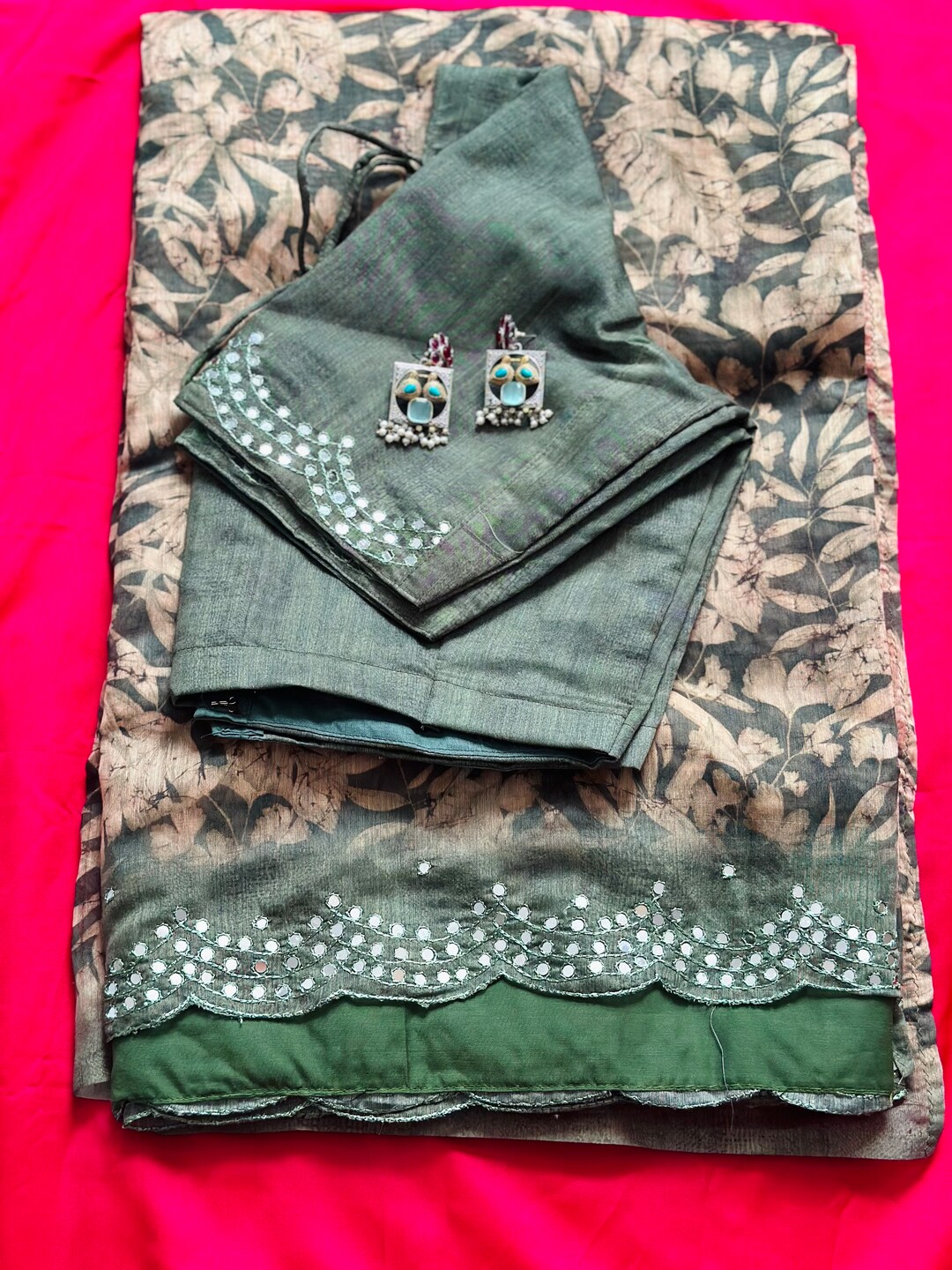 Olive Green Chandri Silk Cotton chanderi Silk Cotton Sarees Floral ...