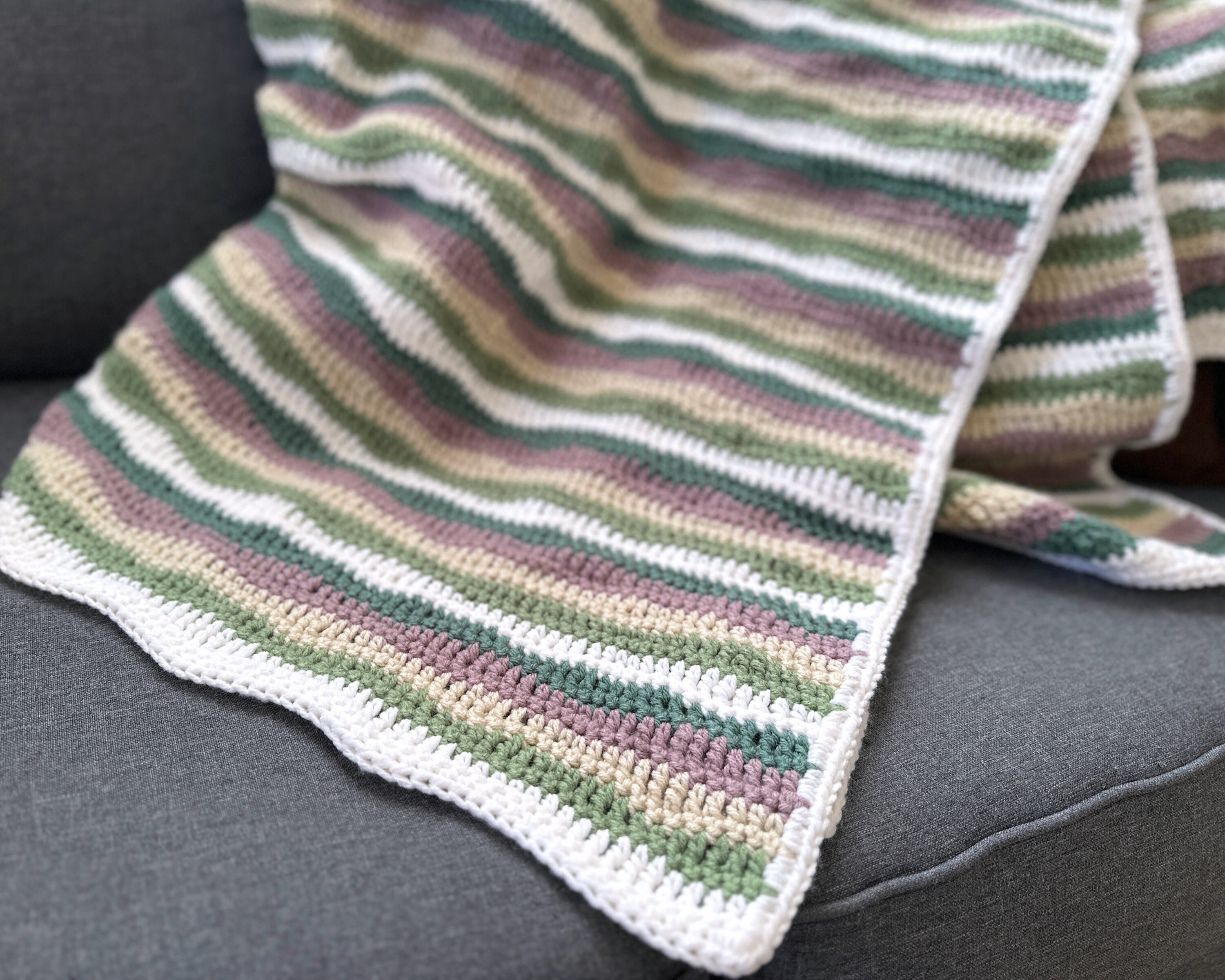Modern Waves Crochet Blanket Pattern Easy Crochet Blanket Tutorial ...