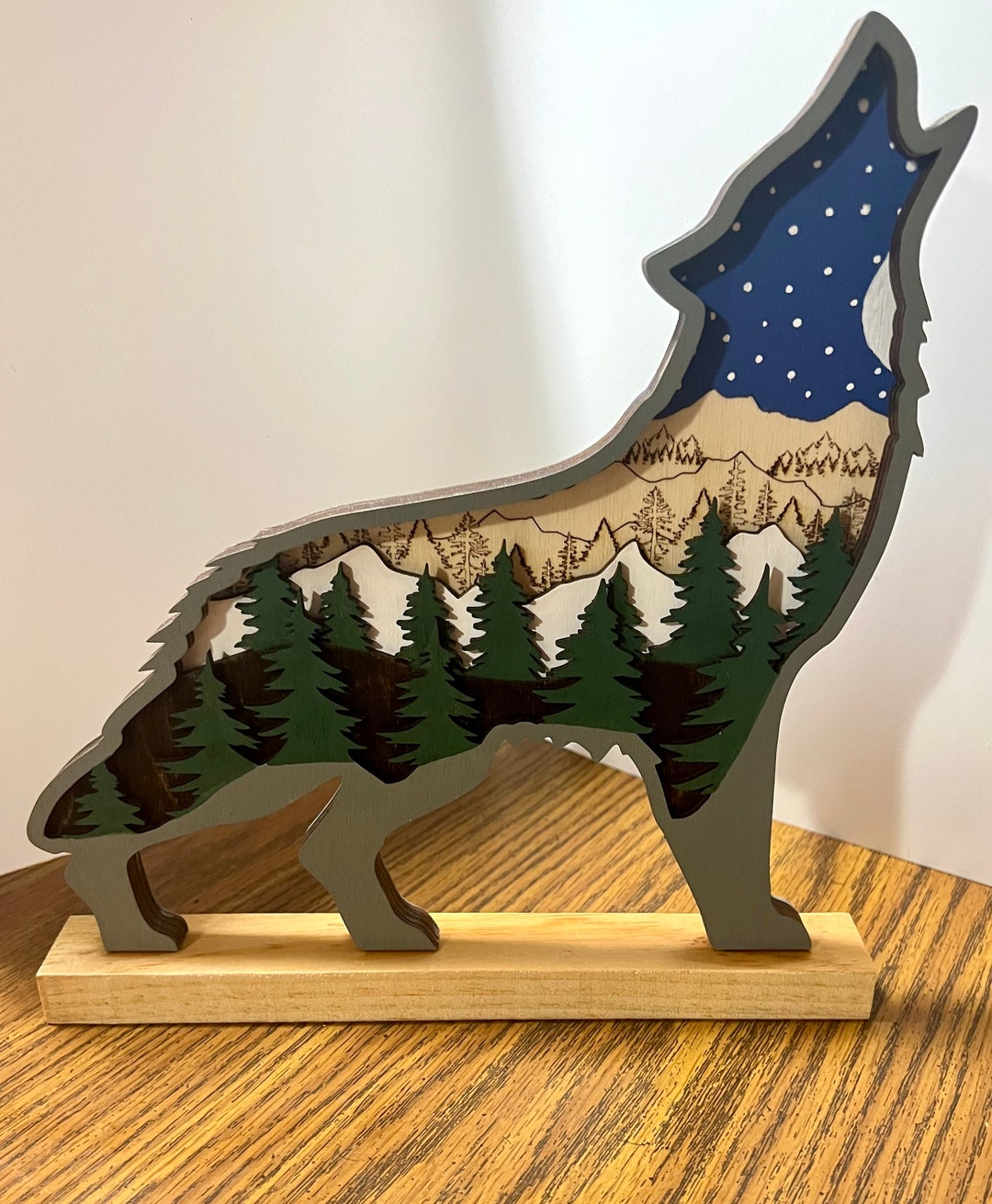 Art Wooden Wolf Themed. Decorations for Home. Rustic Decor for Cabin ...
