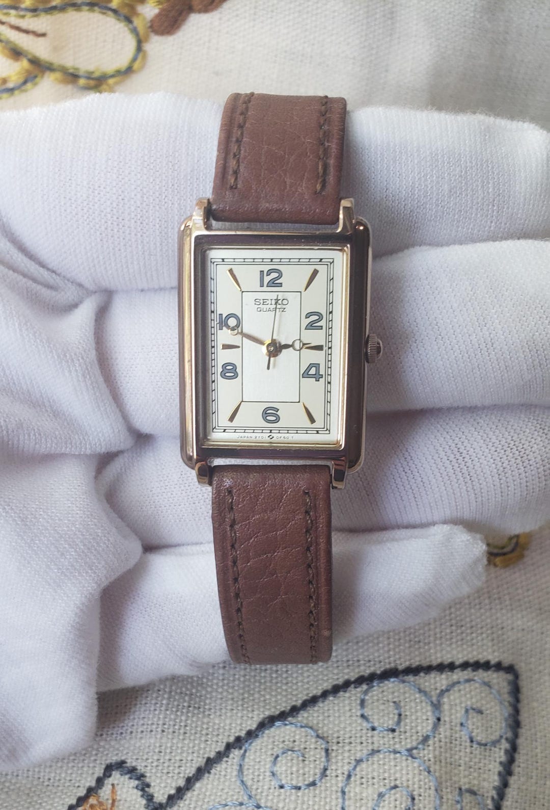 Vintage 1980's Seiko Tank Ladies Watch! Fancy Dial and Hands, Gold ...