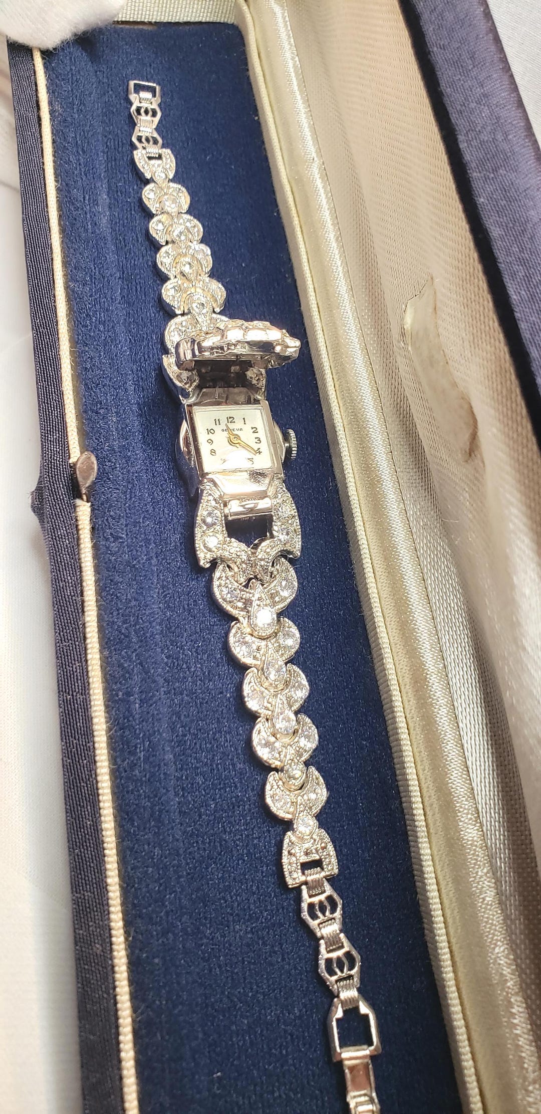 Vintage Peek-a-boo Ladies Mechanical Cocktail Watch Covered With ...