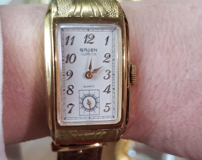 Vintage Gruen Curvex Driver's Men's Watch! Worn on Side of Wrist ...
