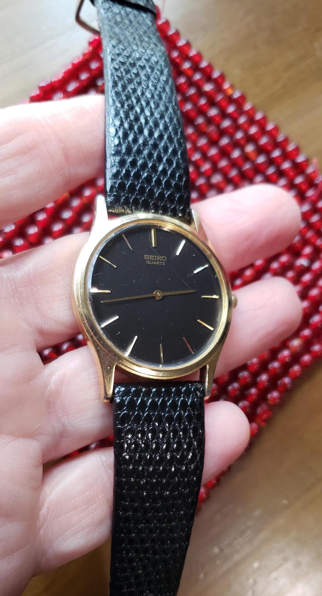 Vintage Seiko Men's Watch! 1980's Black and Gold, Leather Band. New ...