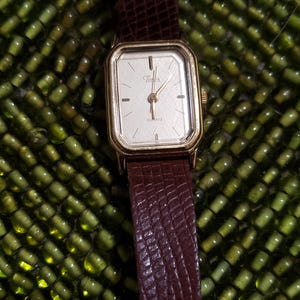Vintage 1980's Timex Tank Quartz Ladies Watchl! Textured Champagene ...