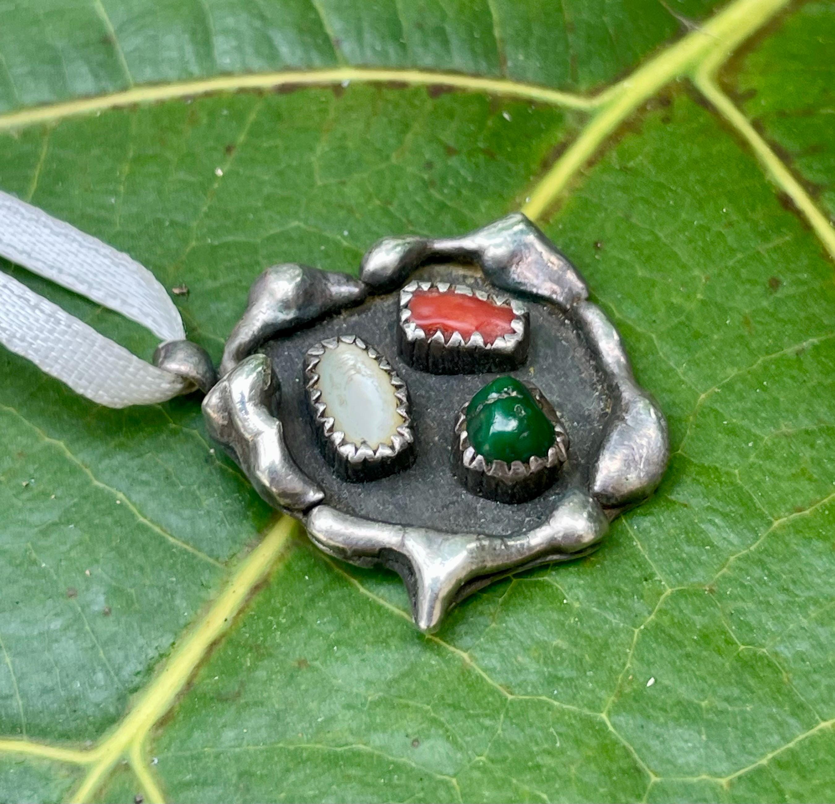 Old Pawn Wallace Zuni Signed RA Arrow Pendant Coral Mother of Pearl ...