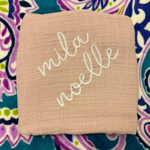 Hand Embroidered Personalized Muslin Swaddle - Etsy