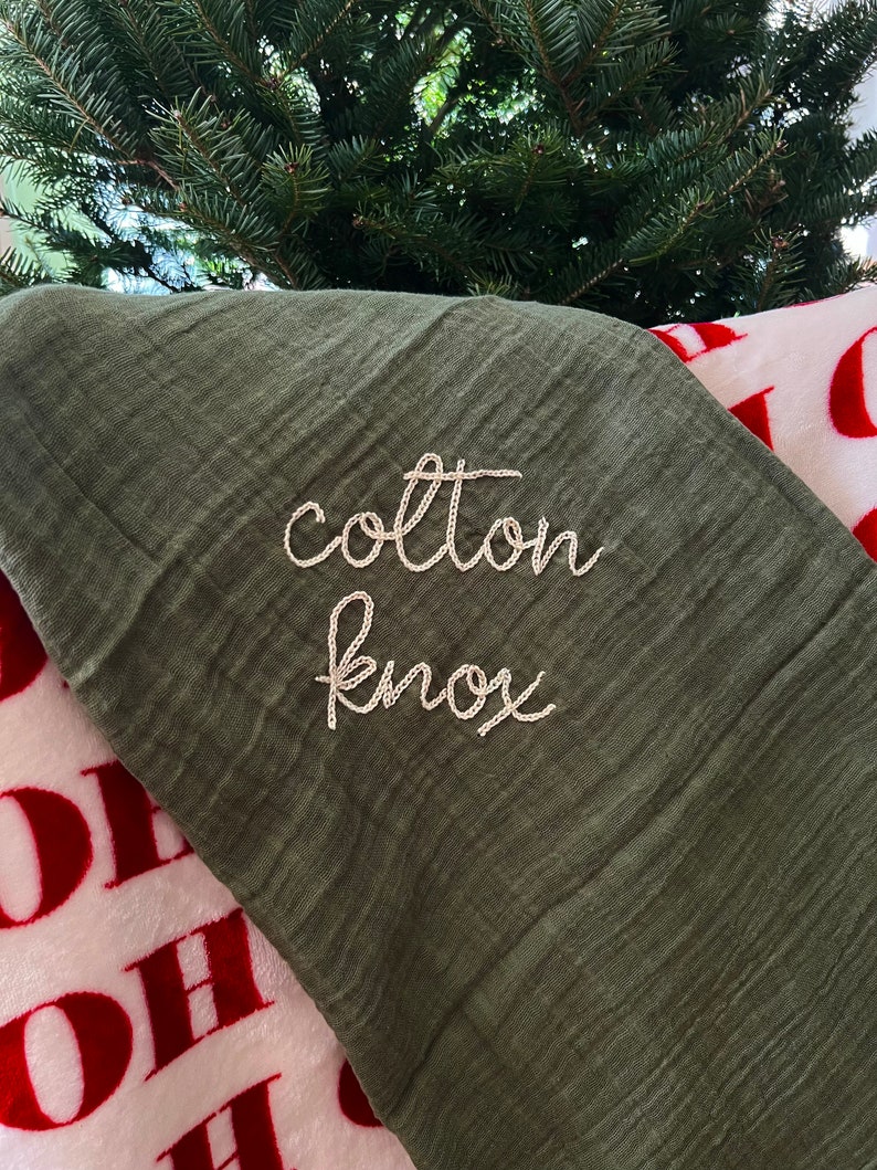 Hand Embroidered Personalized Muslin Swaddle - Etsy