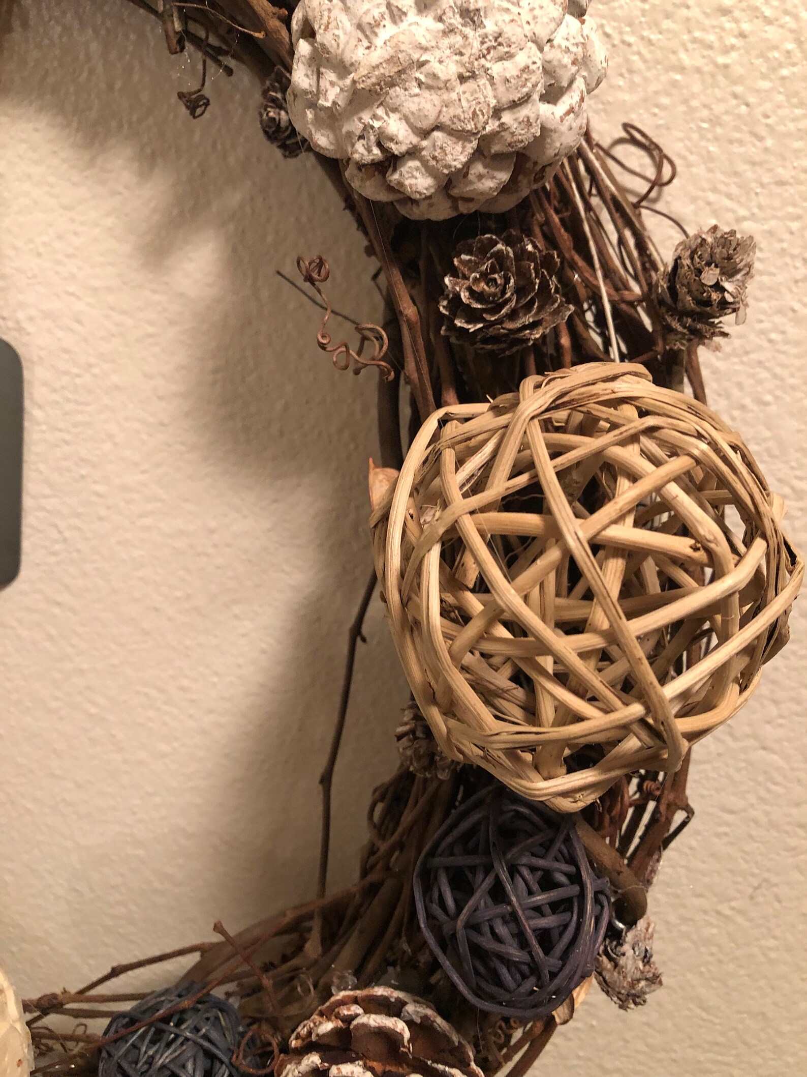 Rustic Grapevine Wreath With Pinecones and Baubles - Etsy