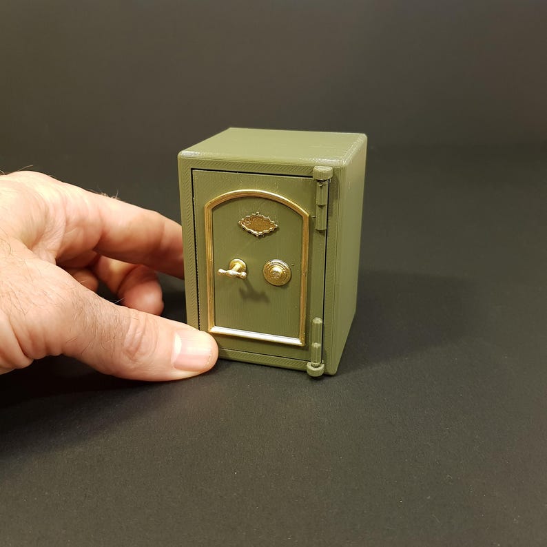 Miniature Vintage Safe With Opening Door - 1/12 Scale, Digital STL ...