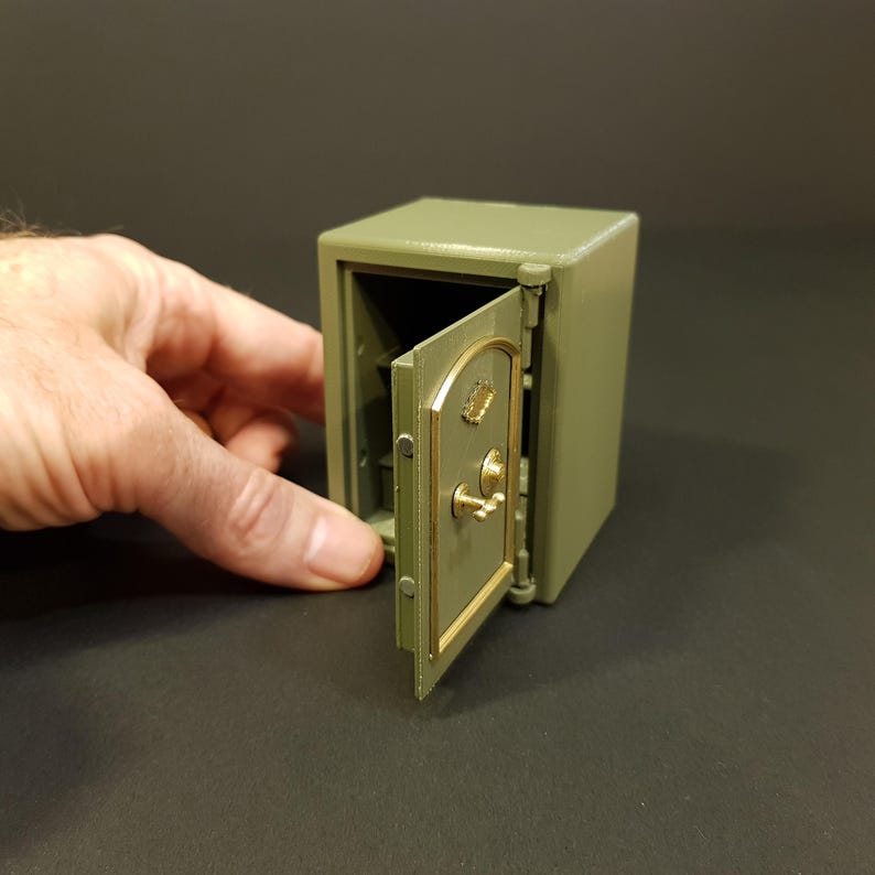 Miniature Vintage Safe With Opening Door - 1/12 Scale, Digital STL ...