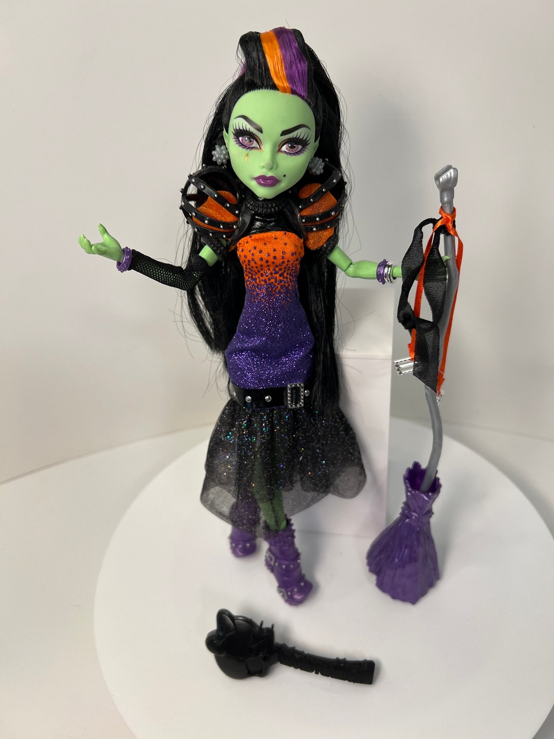 Monster High Doll Casta Fierce Doll Green Witch Singer 2011 - Etsy