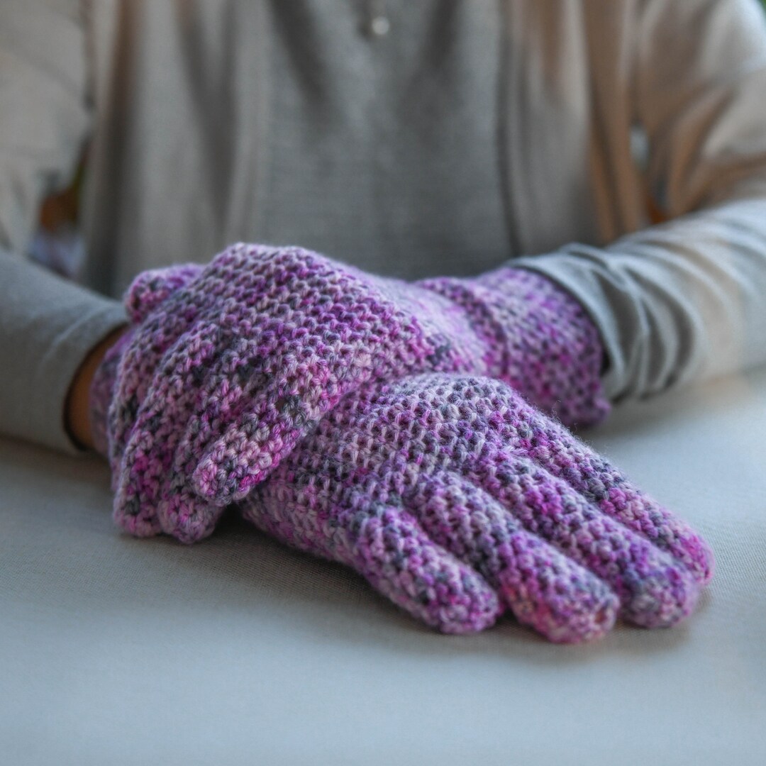 Pink & Purple Ladies Full-fingered Gloves in Hand-dyed Superfine Merino ...