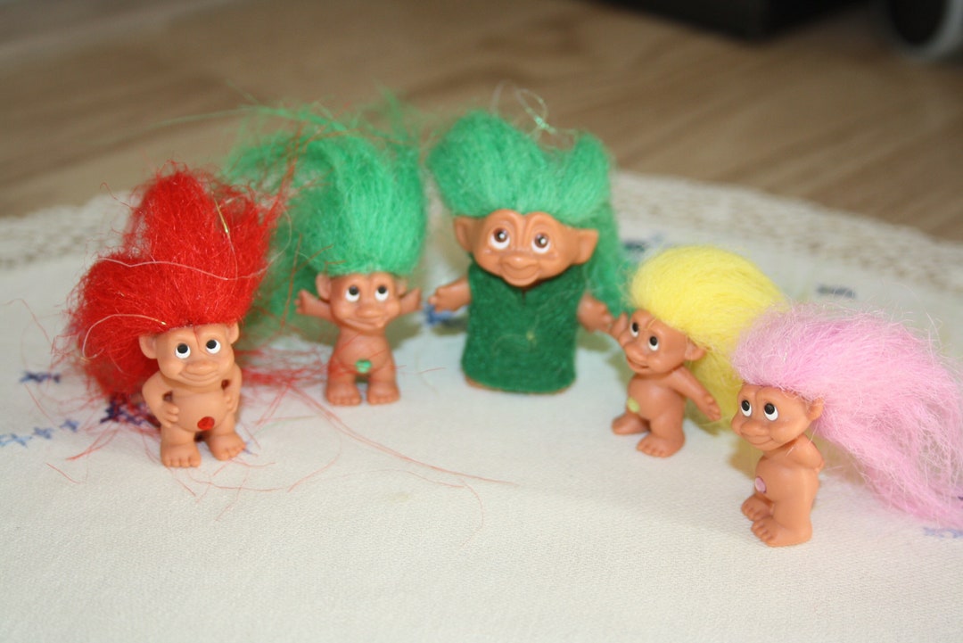 RARE FIND / Dam Troll Vintage / A Set of 5 Dam Trolls / One Small and 4 ...