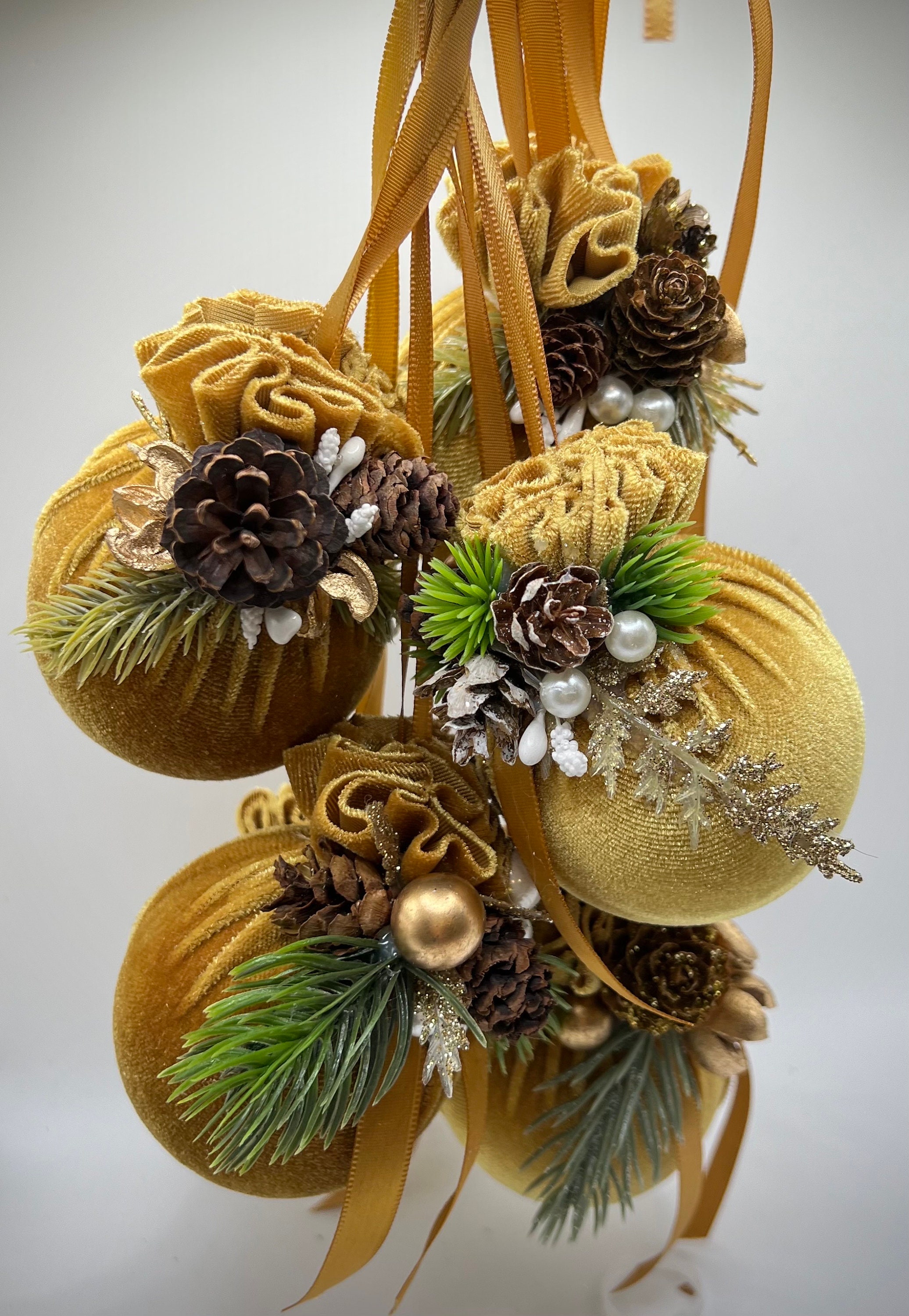 Handmade Elegant Luxury Christmas Ornaments. Modern Rustic Velvet Ball ...