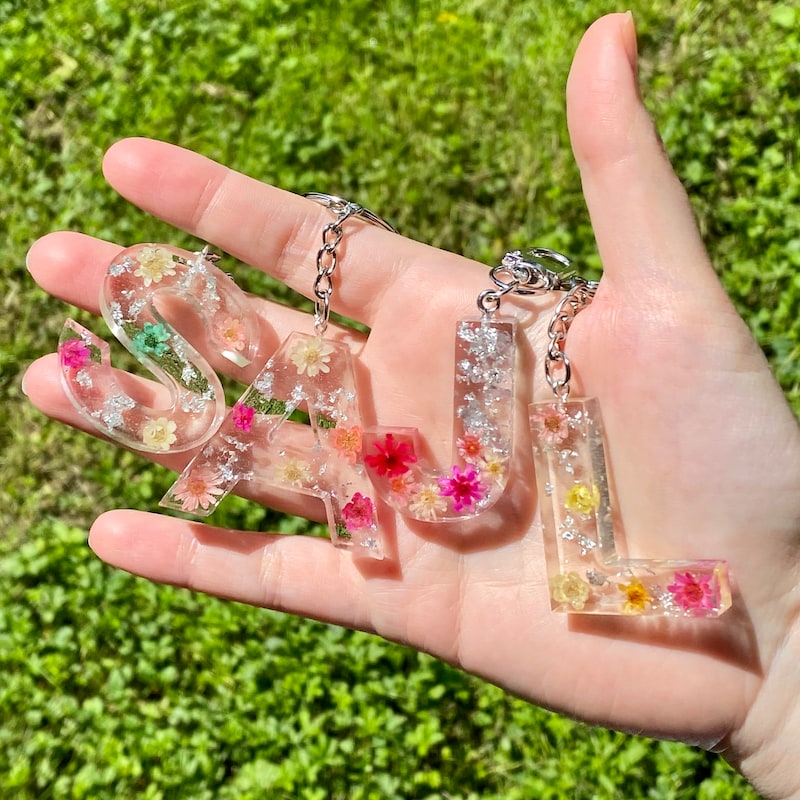 Resin Flower Keychain - Etsy