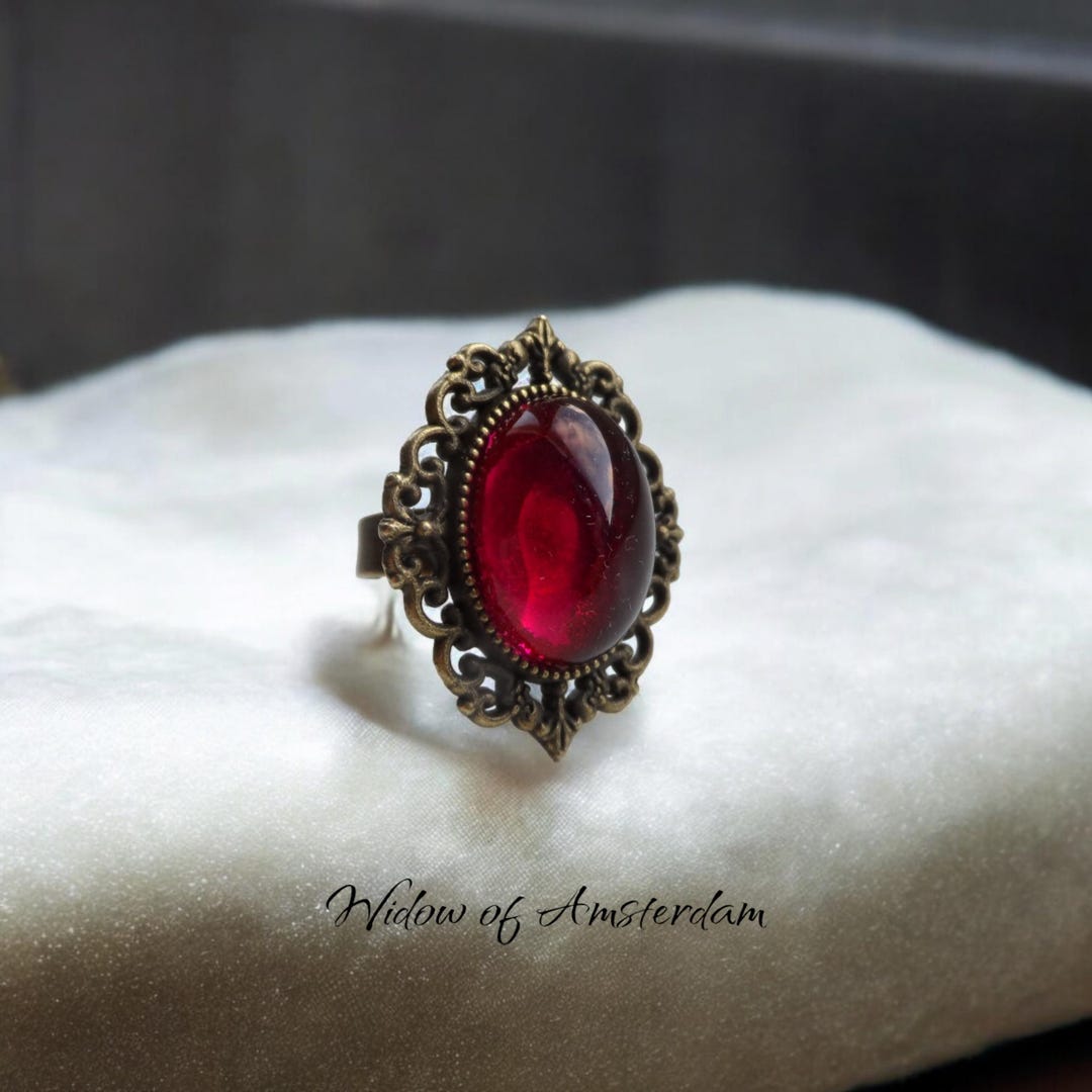 Gothic Vampire Filigree Ring Bronze Band and Mesmerizing Blood Red ...