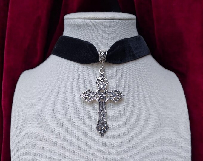 Medieval Gothic Cross Velvet Choker - Etsy